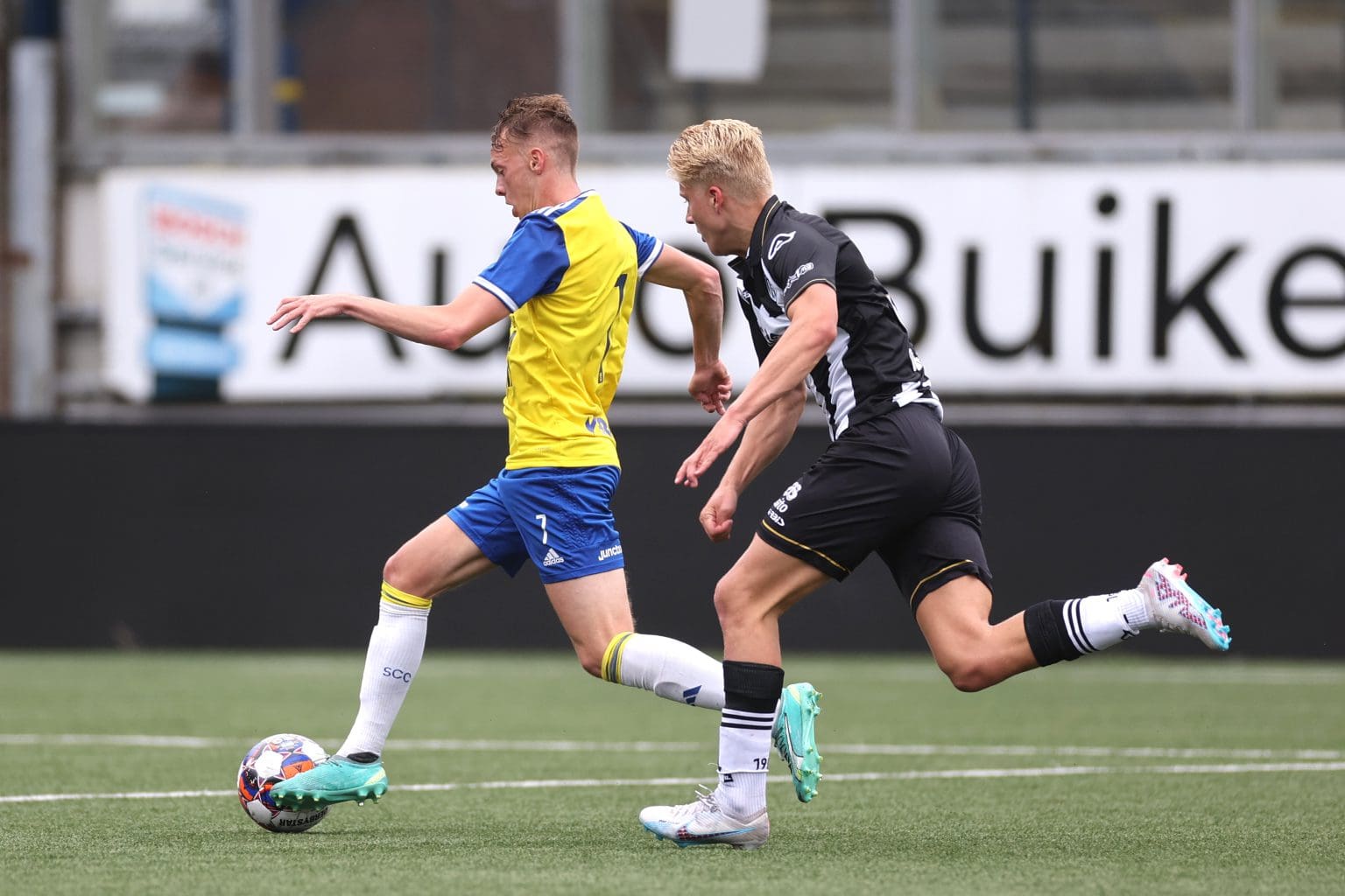 SC Cambuur boekt puike oefenoverwinning op Heracles Almelo · SC Cambuur SC Cambuur boekt puike oefenoverwinning op Heracles Almelo · SC Cambuur
