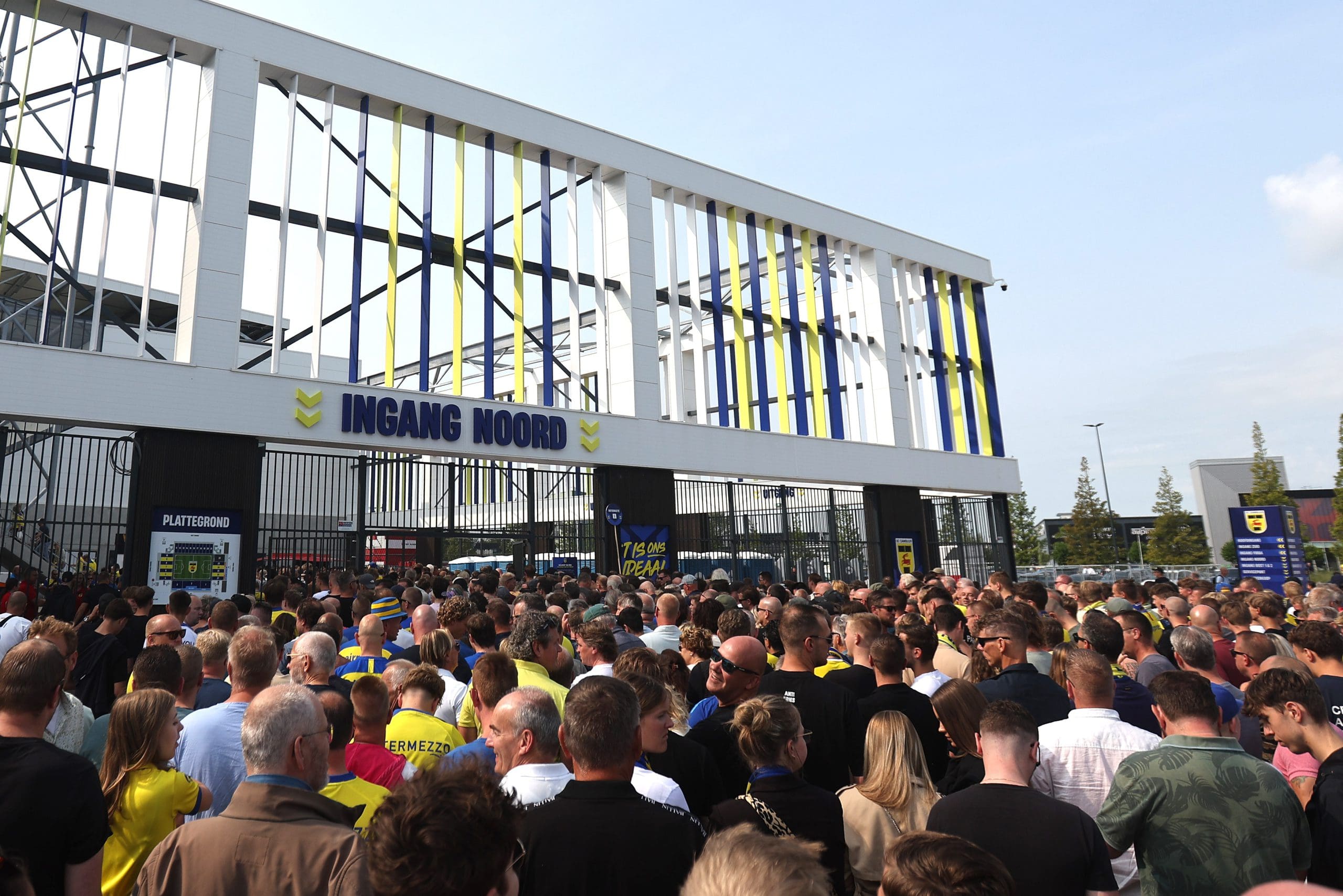 Seizoenkaarten voor het Kooi Stadion weer beschikbaar! · SC Cambuur
