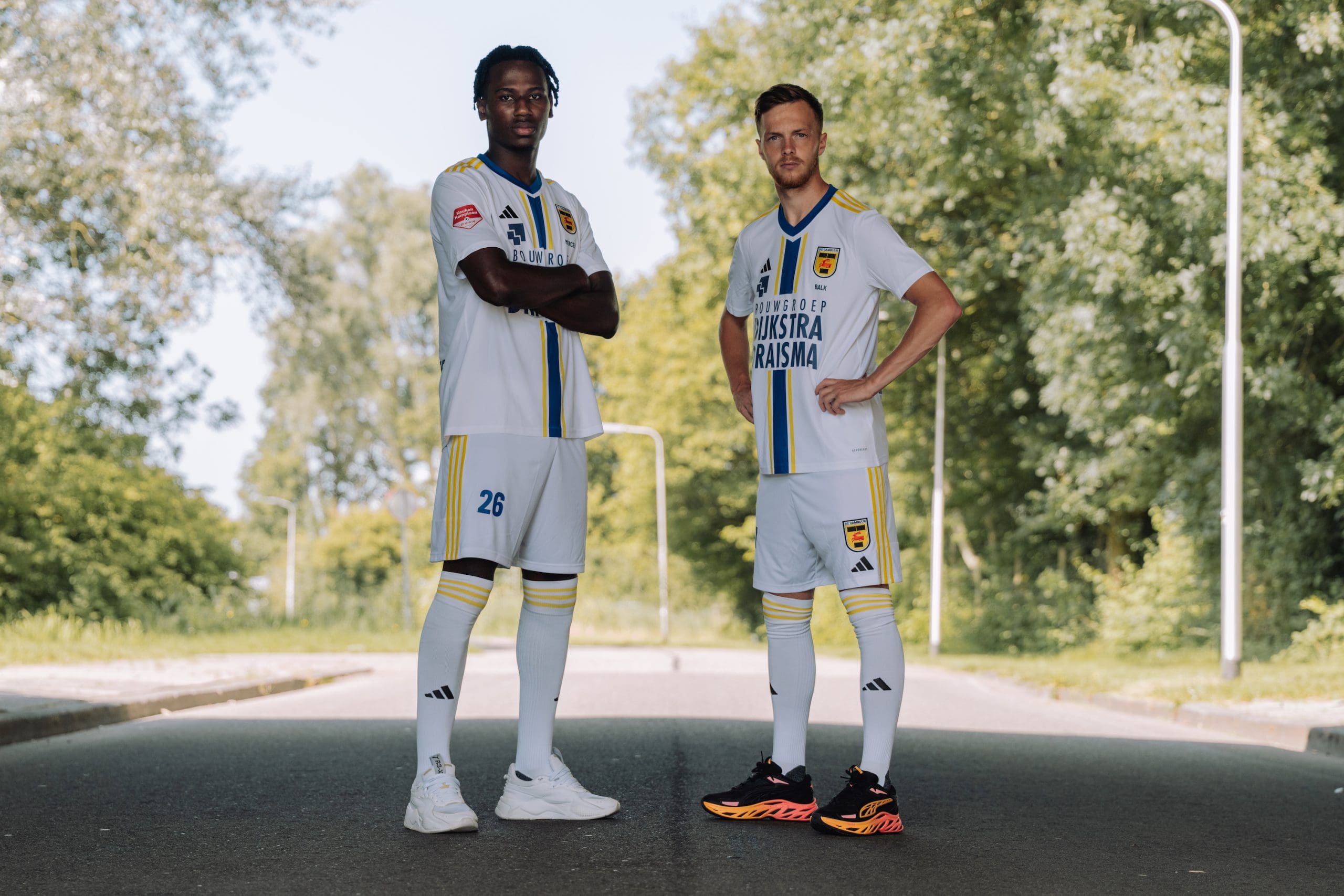 Nieuw uitshirt: eerbied voor het verleden, uitkijken naar de toekomst ...