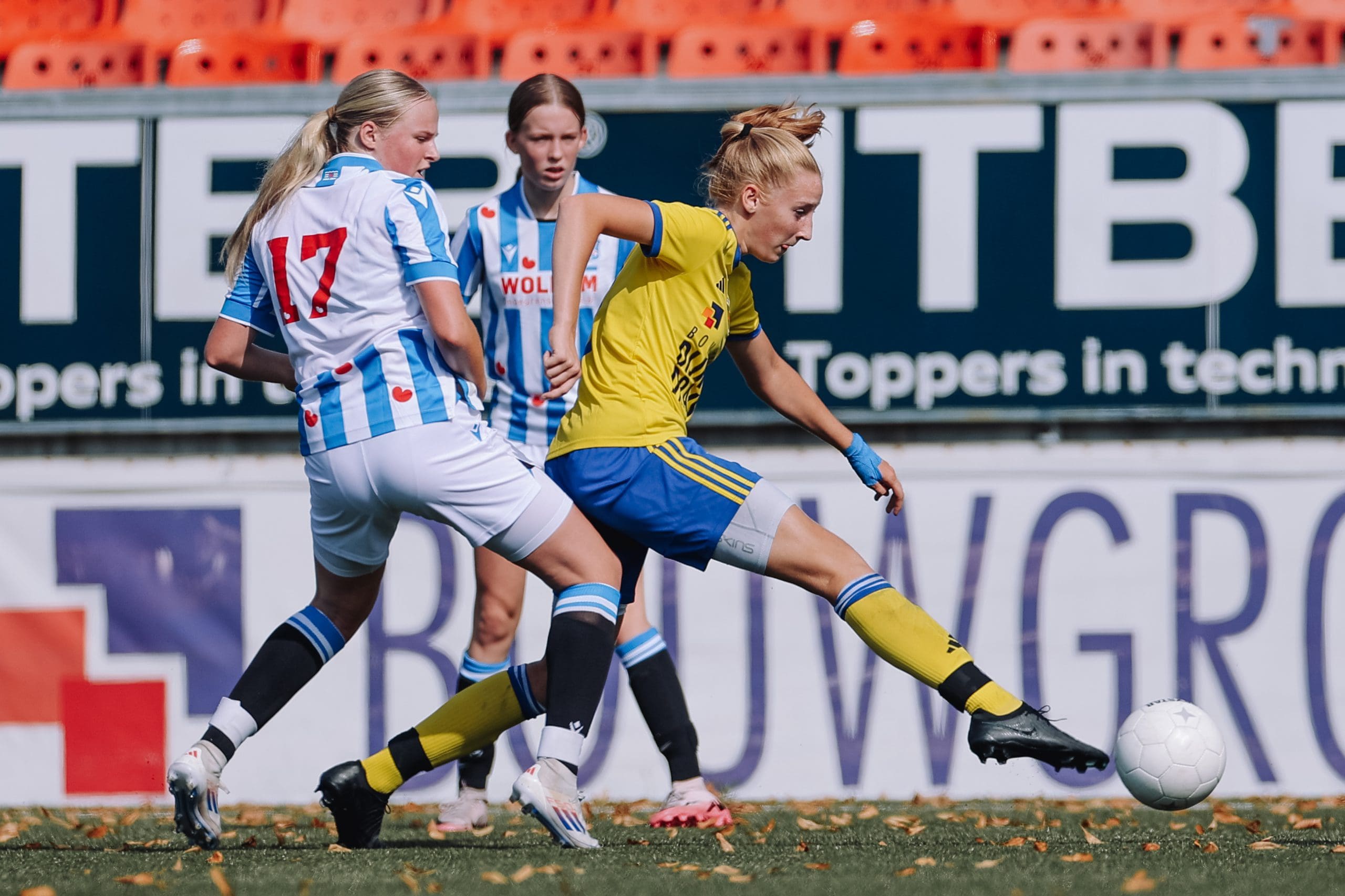 Overzicht jeugdopleiding: eerste wedstrijd MO17, derbyzege O15 · SC Cambuur