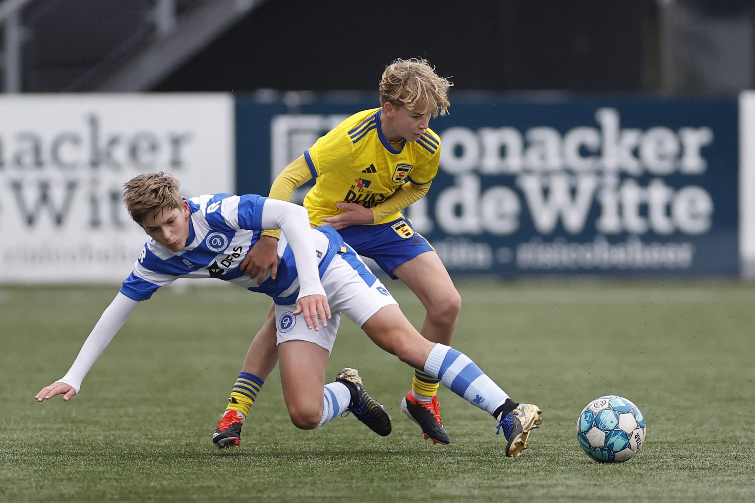 Overzicht jeugdopleiding: O17 boekt belangrijke zege · SC Cambuur