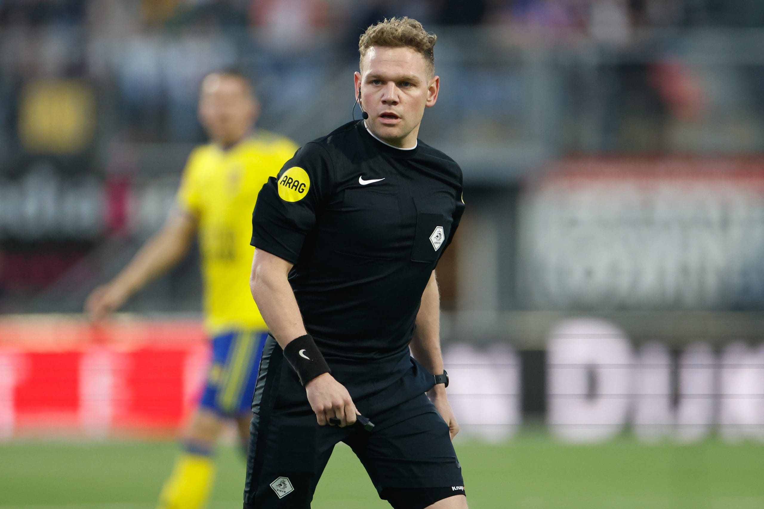 Alex Bos scheidsrechter bij FC Den Bosch - SC Cambuur · SC Cambuur