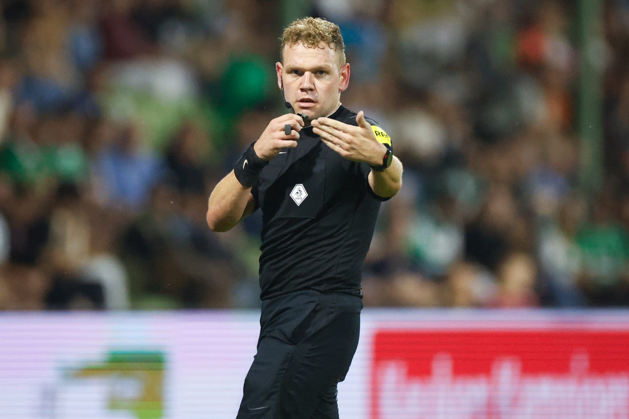 Alex Bos leidt SC Cambuur - FC Den Bosch · SC Cambuur